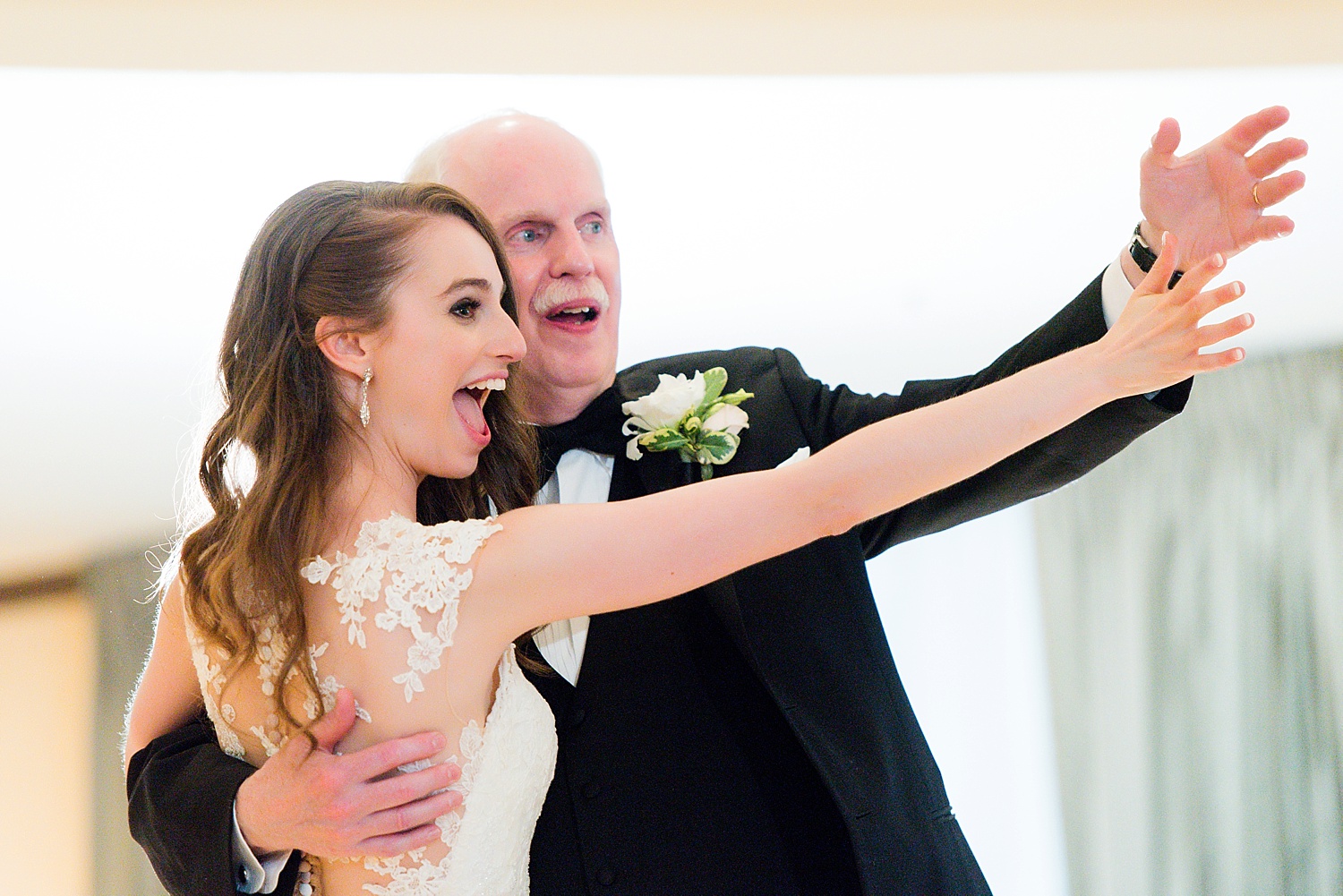 2019 Wedding Moments That Will Tug On Your Heartstrings