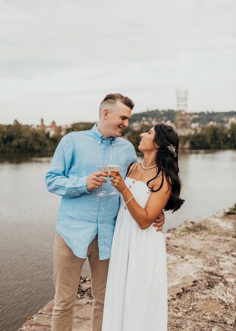Fancy Washington Landing's Engagement Session | Burgh Brides