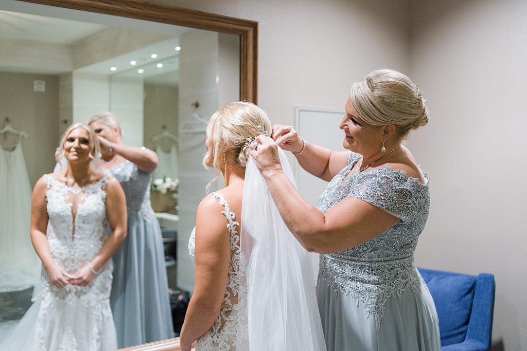 Modern Mauve Wedding at the Wintergarden at PPG Place