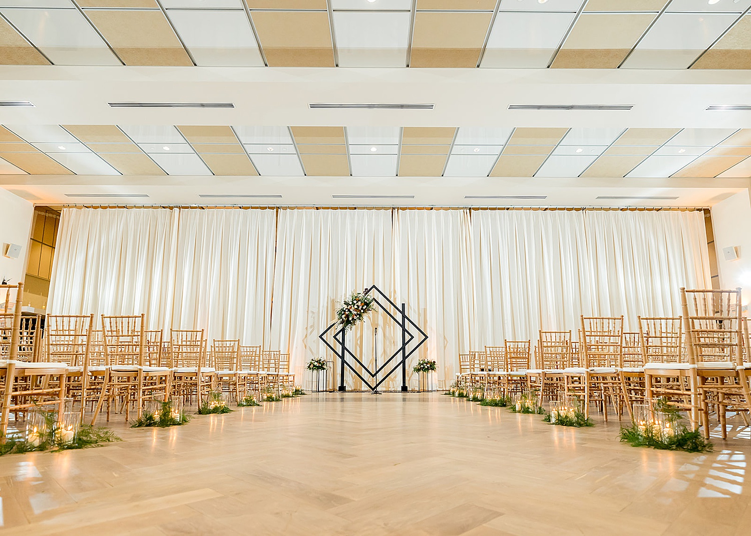 Modern Boho Wedding at the Circuit Center and Ballroom