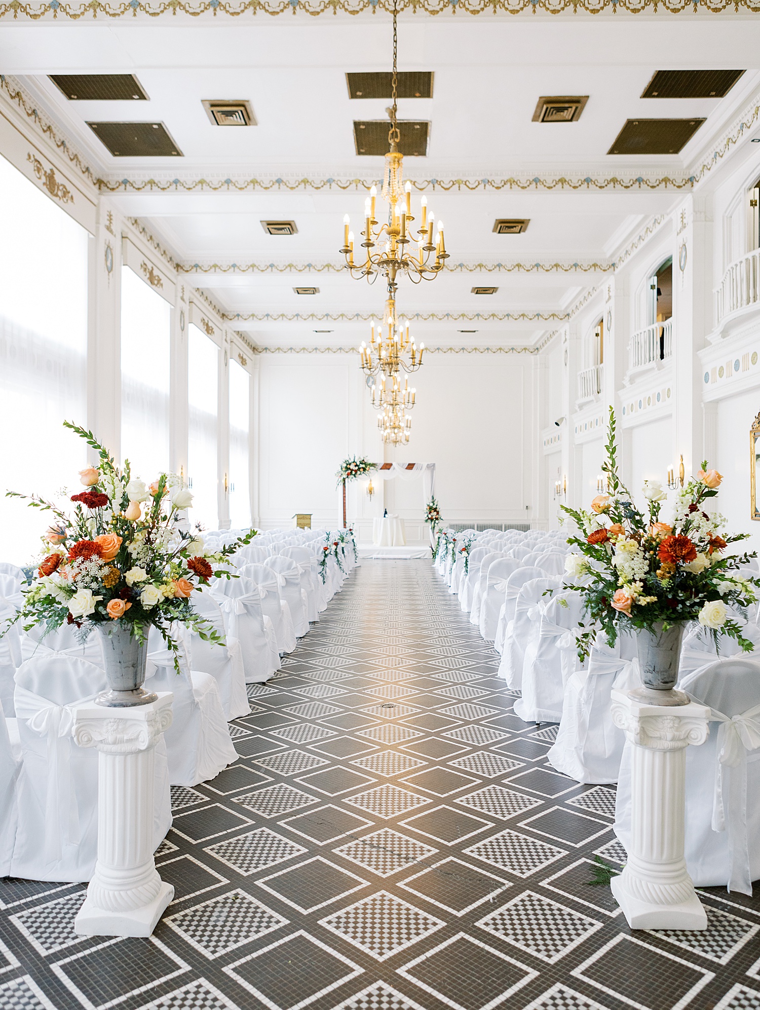 Warm Copper Wedding at The George Washington Hotel