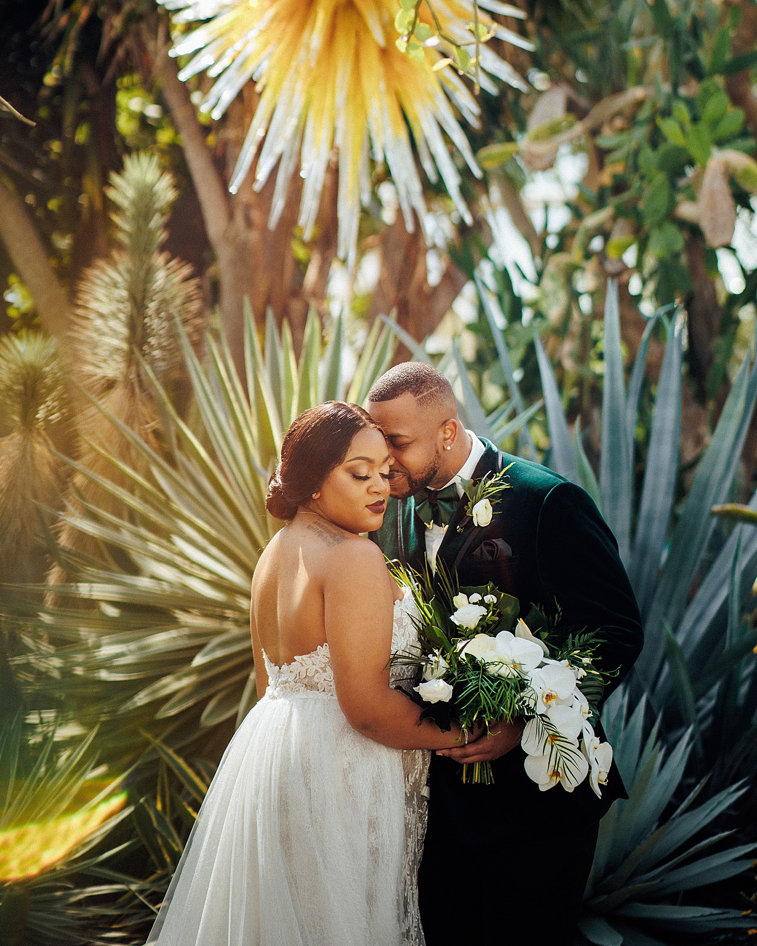 Modern Botanical Wedding Inspiration | Burgh Brides