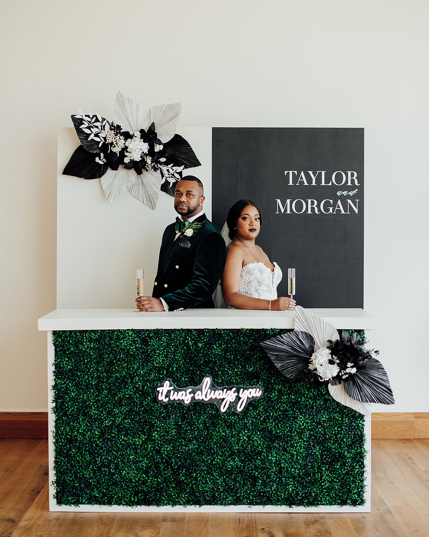 Modern Botanical Wedding Inspiration | Burgh Brides